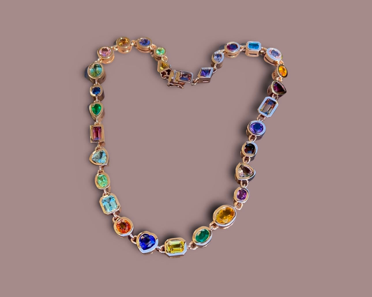 Chains – The Crown Collection